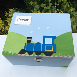 Toril Design: Hand-painted personalised baby keepsake box made of wood ...